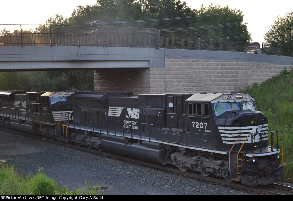 NORFOLK SOUTHERN SD80MAC 7207